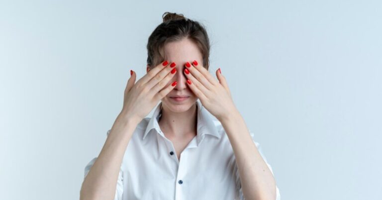Eye Twitching: Symptoms, Causes, Diagnosis and Treatment